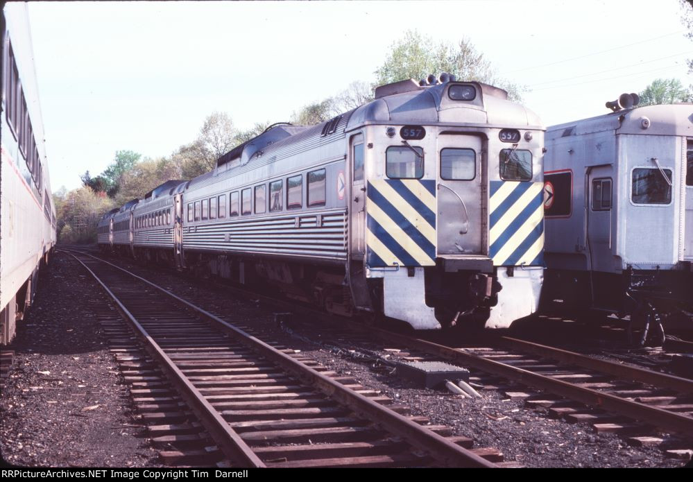 CNJ 557 lays over in the yard